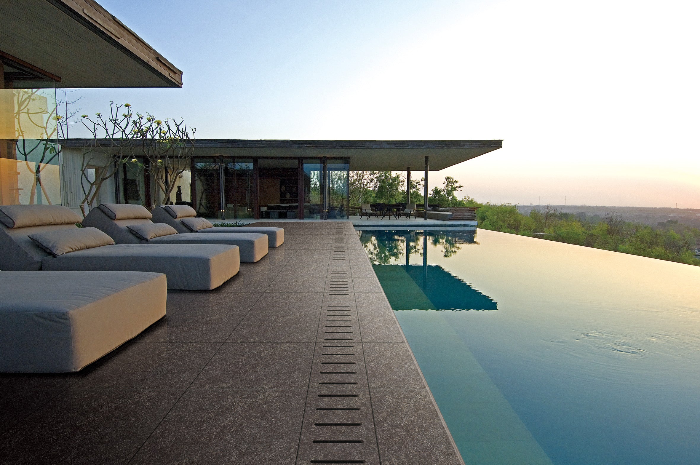 BLUESTONE PORCELAIN PAVER – Exquisite Stone and Tiles